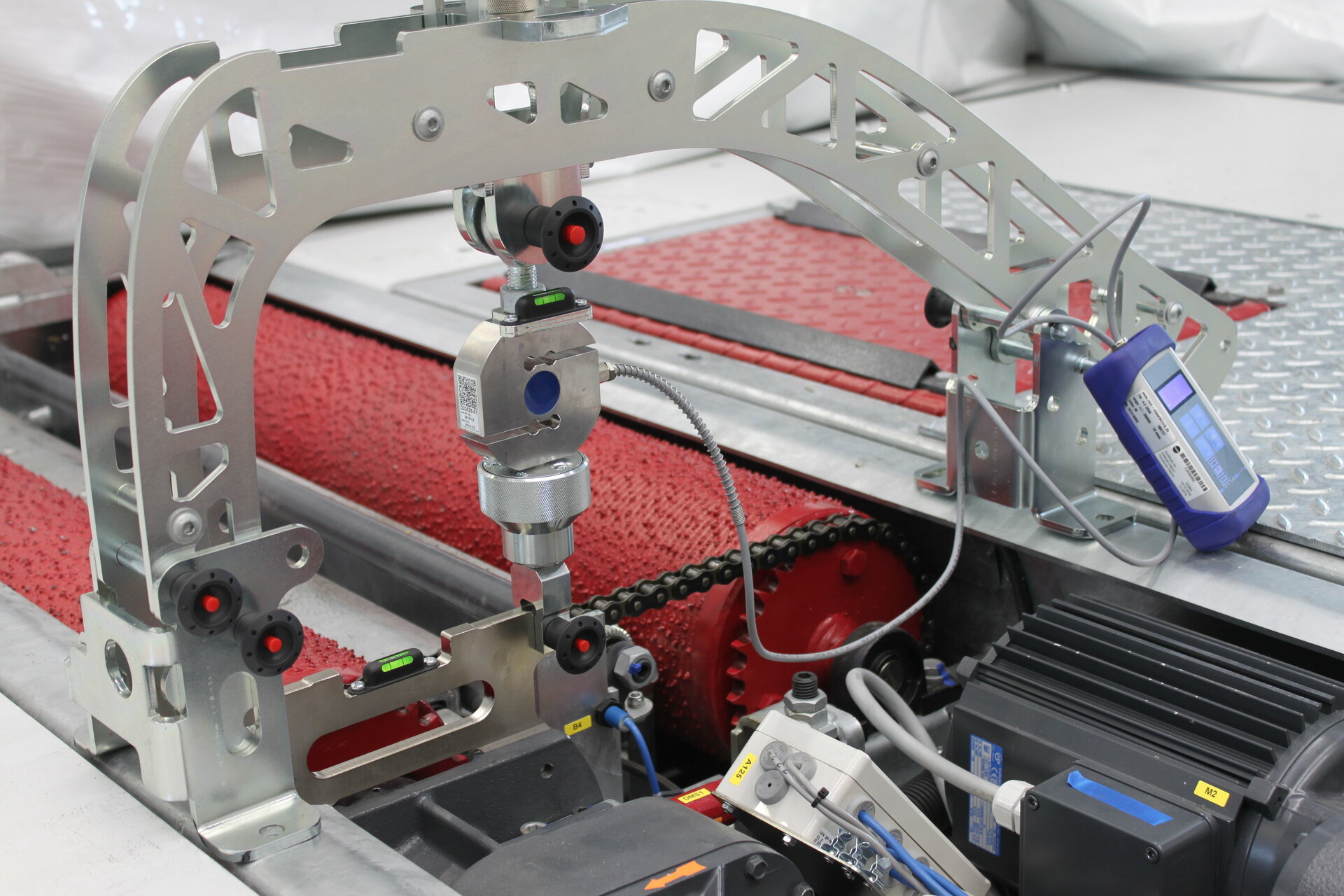 Compact and multifunctional: the new calibration device for calibrating ...