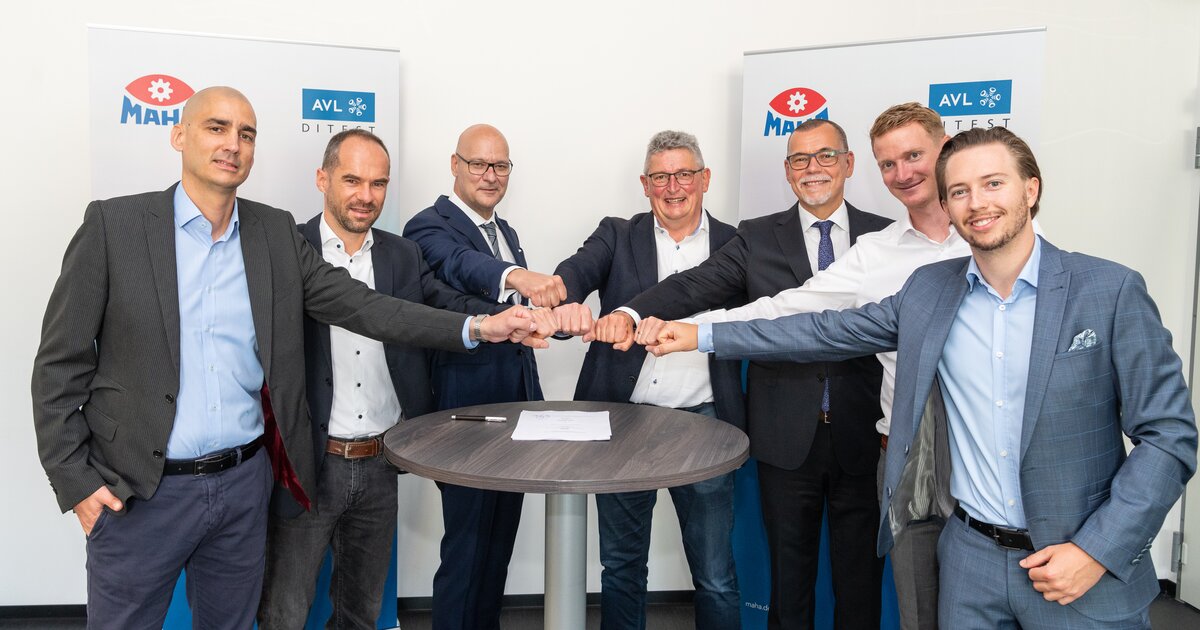 Strength connects. | MAHA