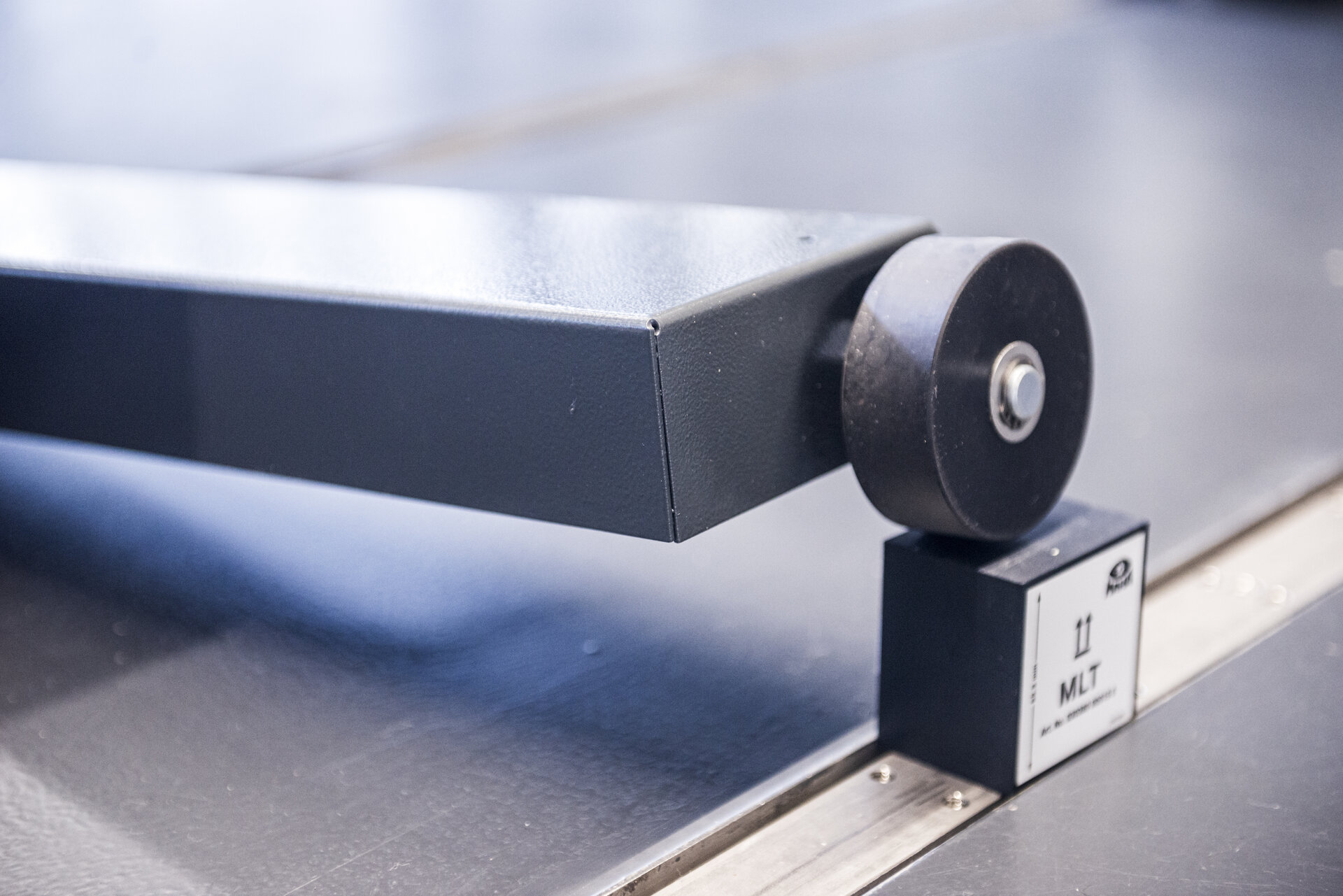 MLT 3000 2.0 – Precision in Headlight Adjustment & Testing | MAHA